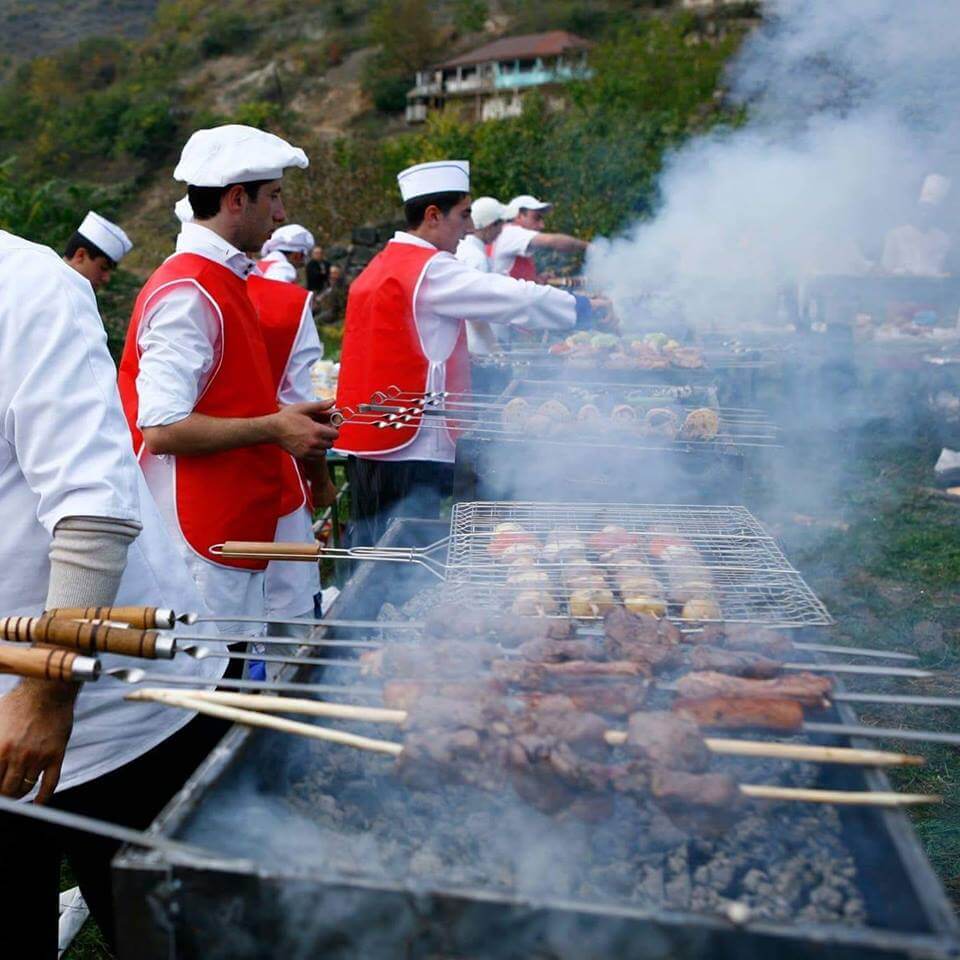 Armenian Festivals – Tours Armenia